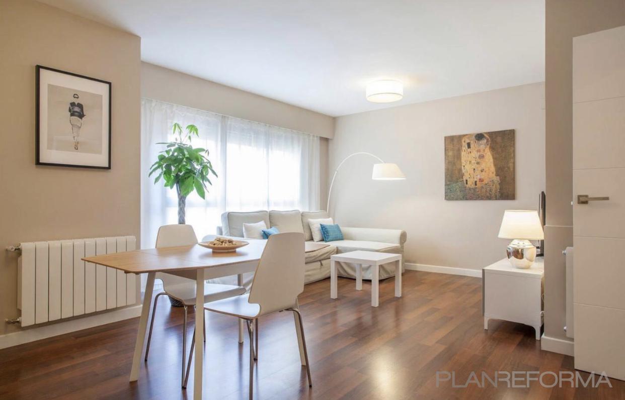 Comedor Estilo moderno Color beige