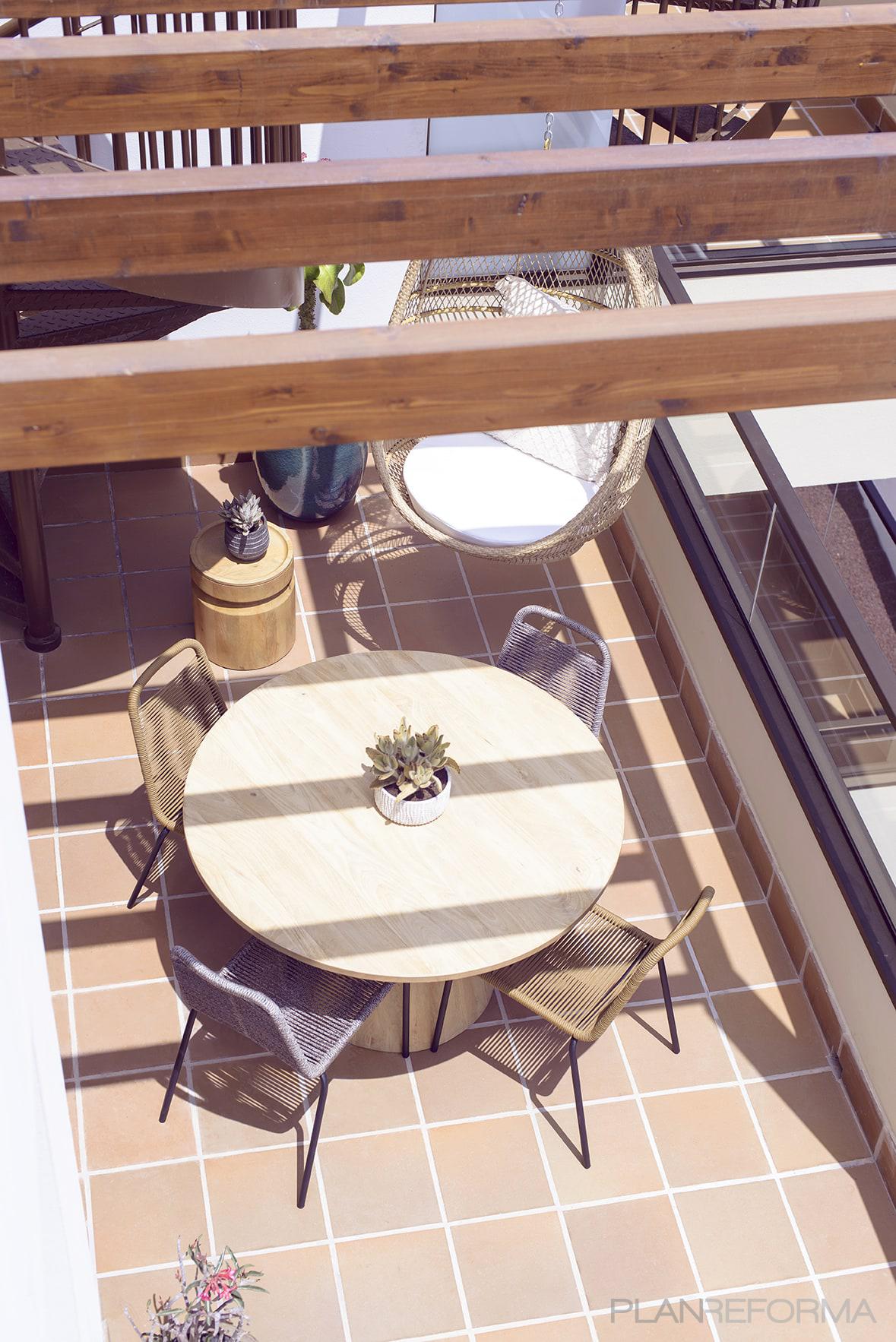 Terraza, Balcon Estilo mediterraneo Color marron, beige, blanco