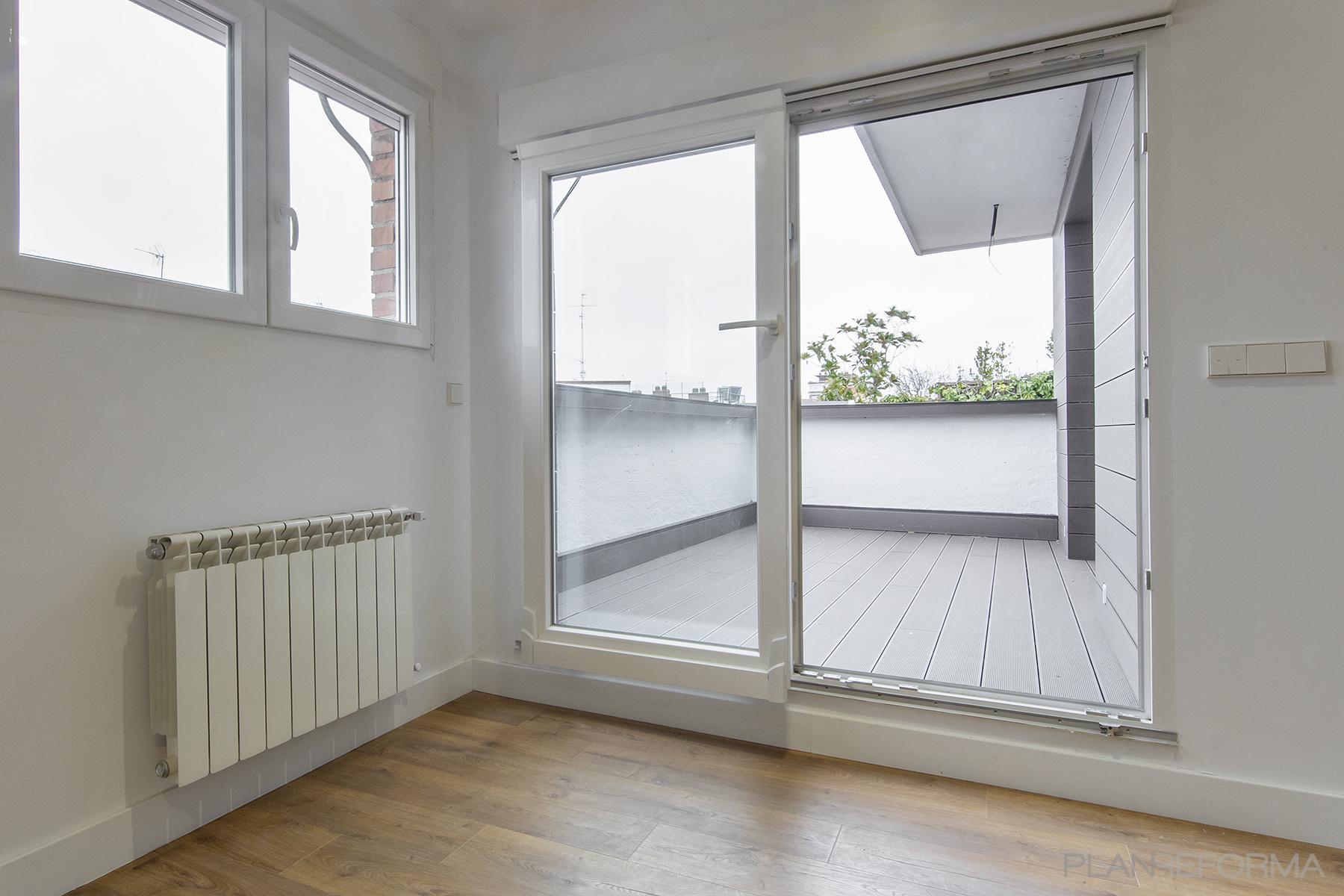 Balcon Estilo moderno Color ocre