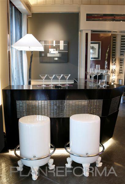 Bar Estilo contemporaneo Color blanco, gris, negro